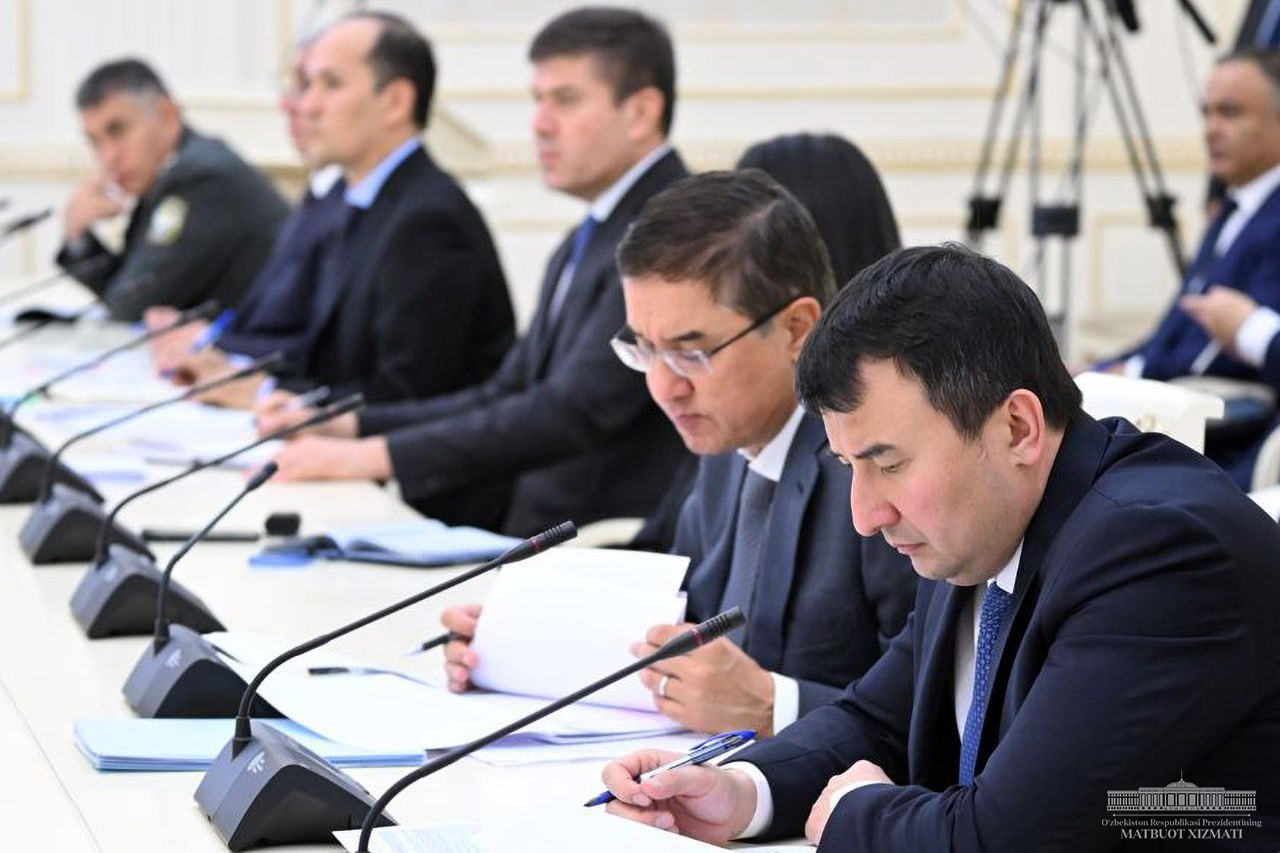 Prezident Shavkat Mirziyoyev maktab ta'limidagi masalalarni muhokama qilish va ustuvor ...